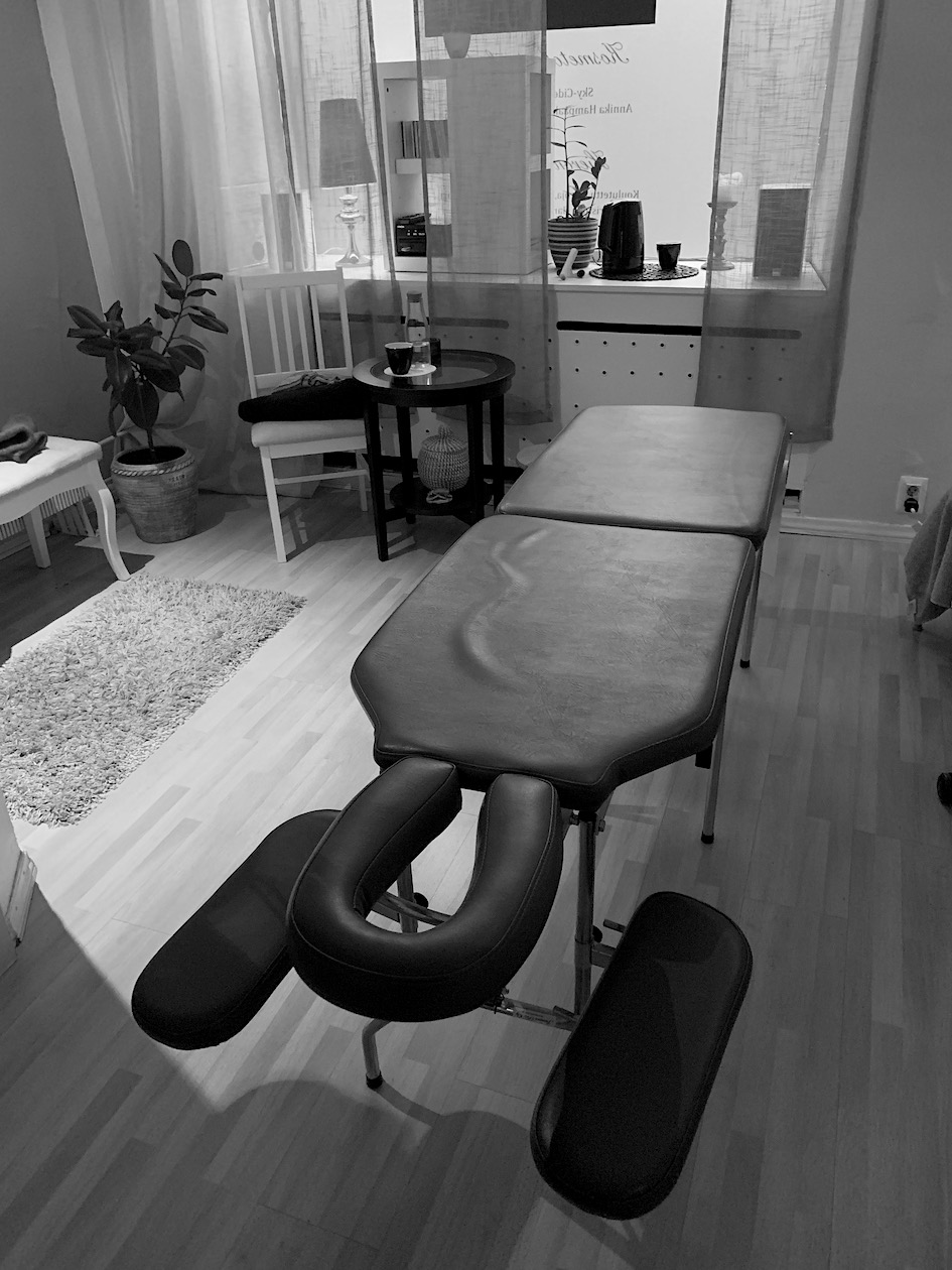 Iskiaskivuista eroon kalevalaisen jäsenkorjaajan avulla – Kemikaalicocktail